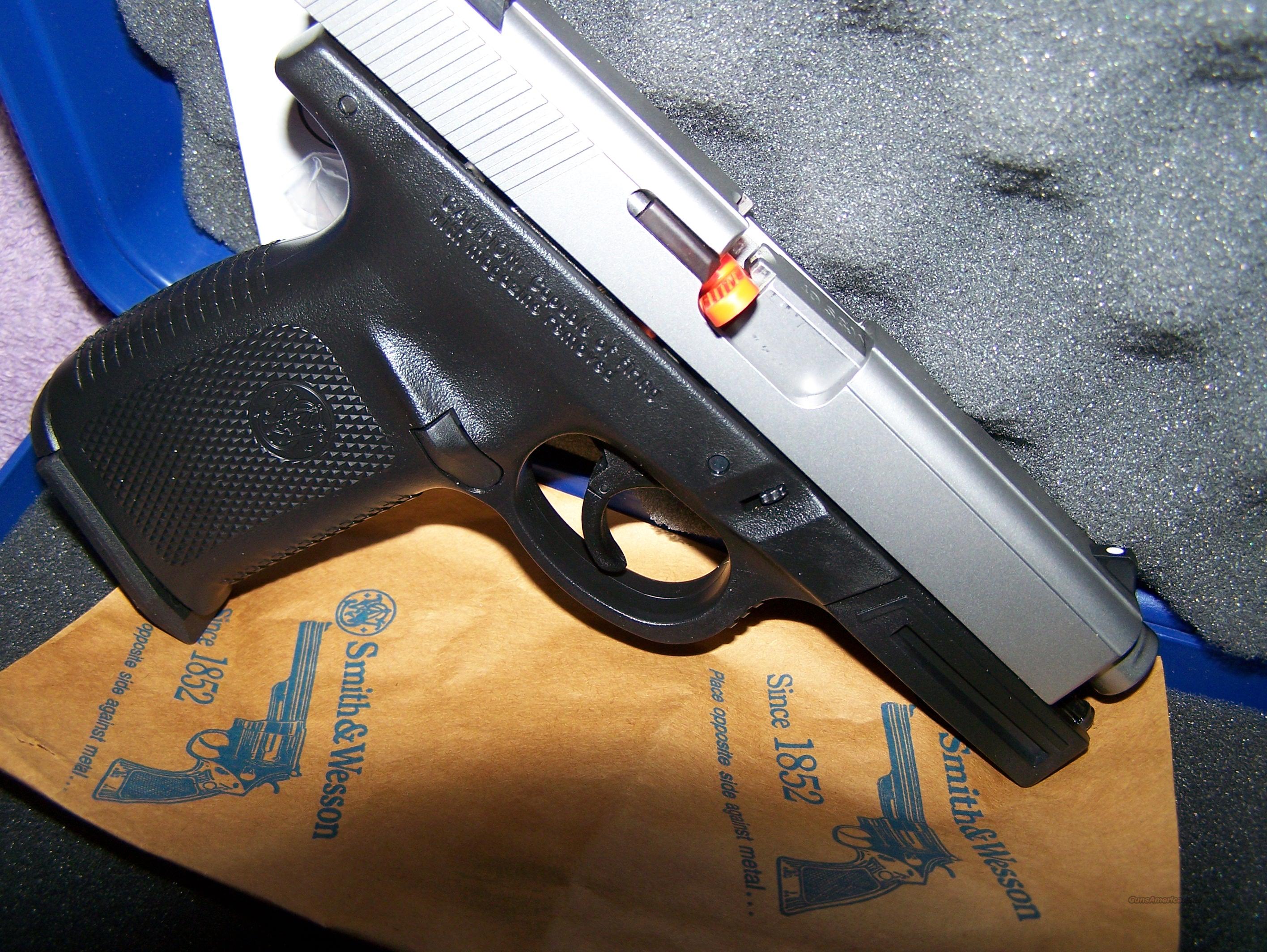 Smith & Wesson Sigma 40 SW40VE S&W ... for sale at Gunsamerica.com ...
