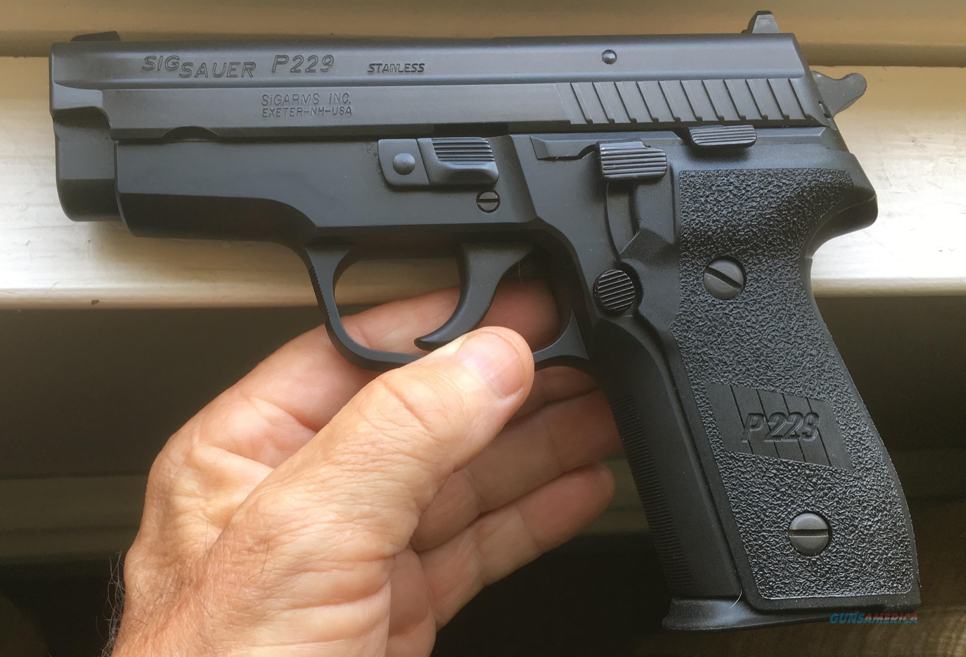 SIG SAUER P229 9mm for sale at Gunsamerica.com: 915703442