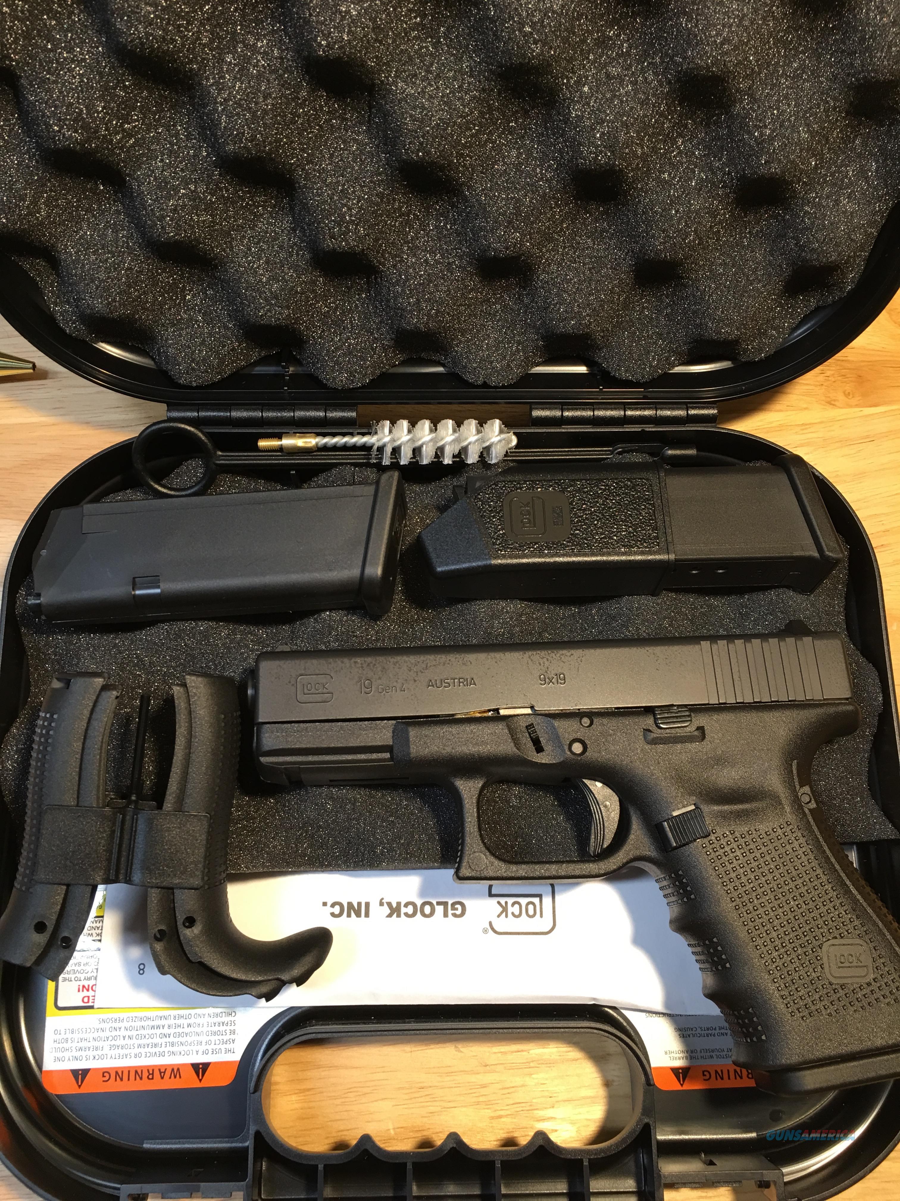 GLOCK G19 G4 9MM for sale at Gunsamerica.com: 990502409