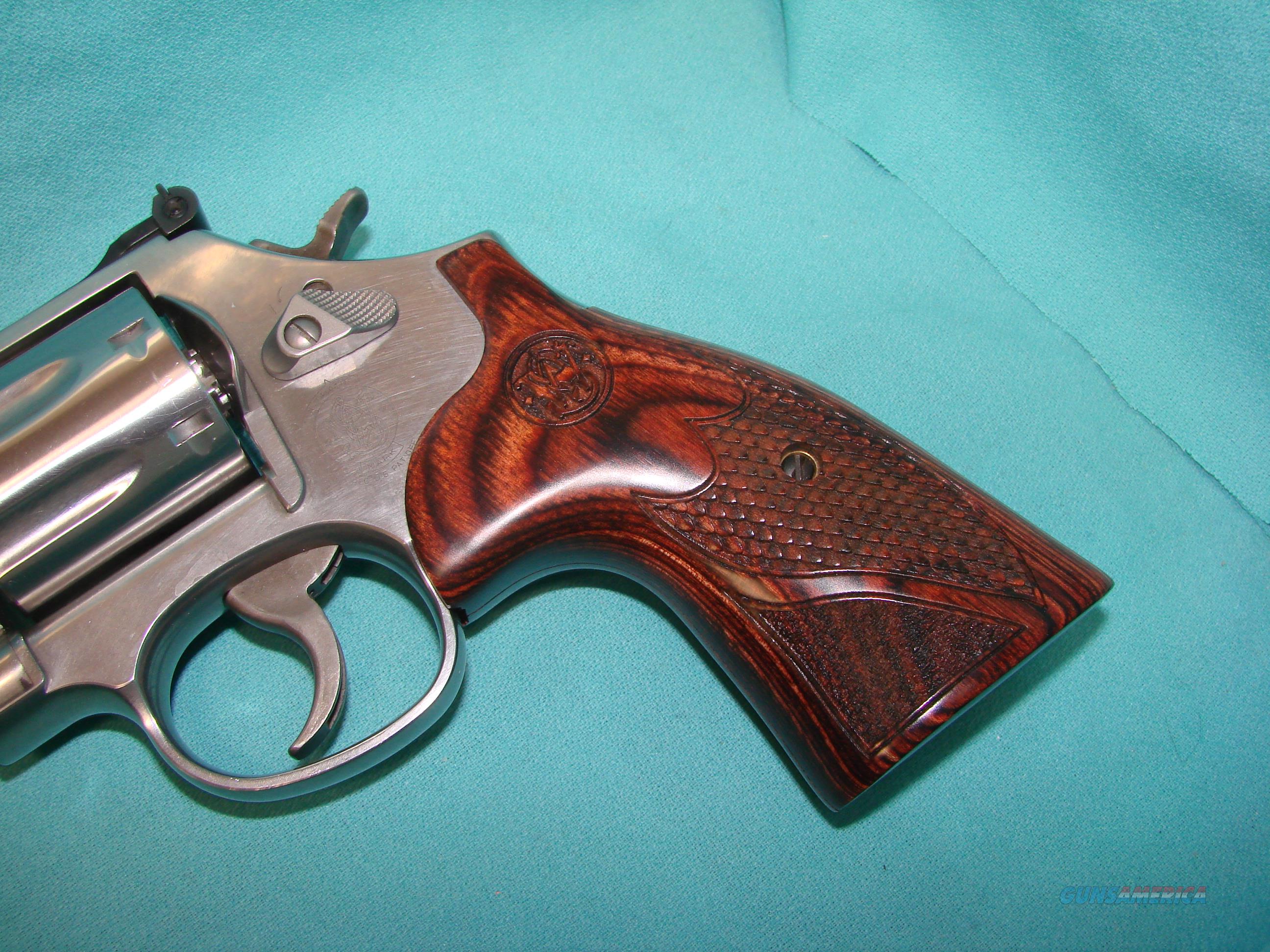 S&W 686-8 for sale at Gunsamerica.com: 957788776