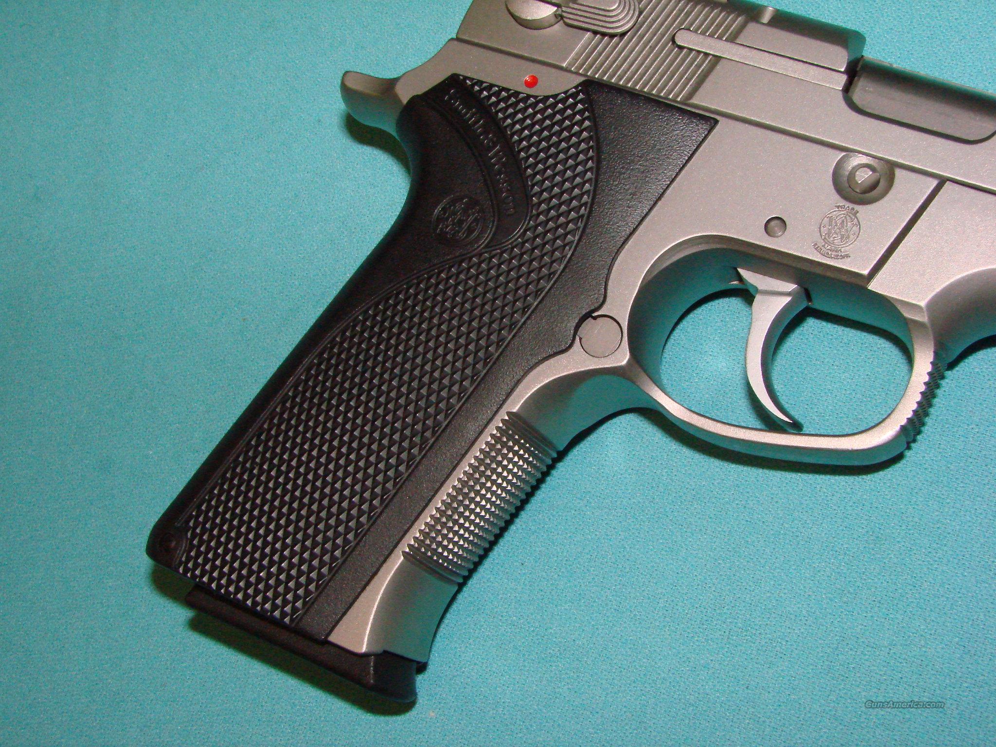 Smith & Wesson 4006 for sale
