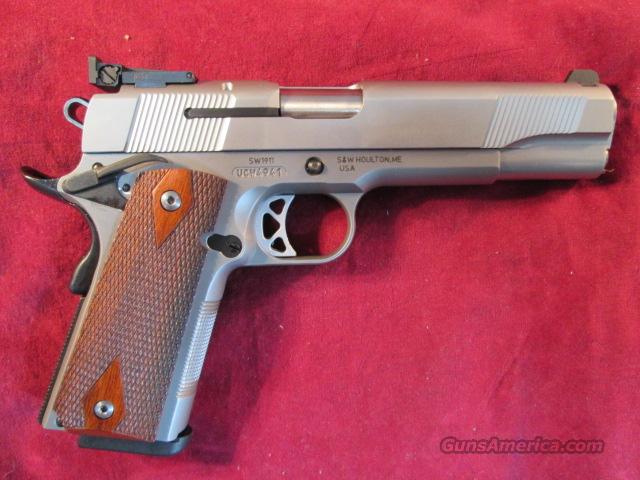 SMITH AND WESSON SW1911 STAINLESS W... for sale at Gunsamerica.com ...