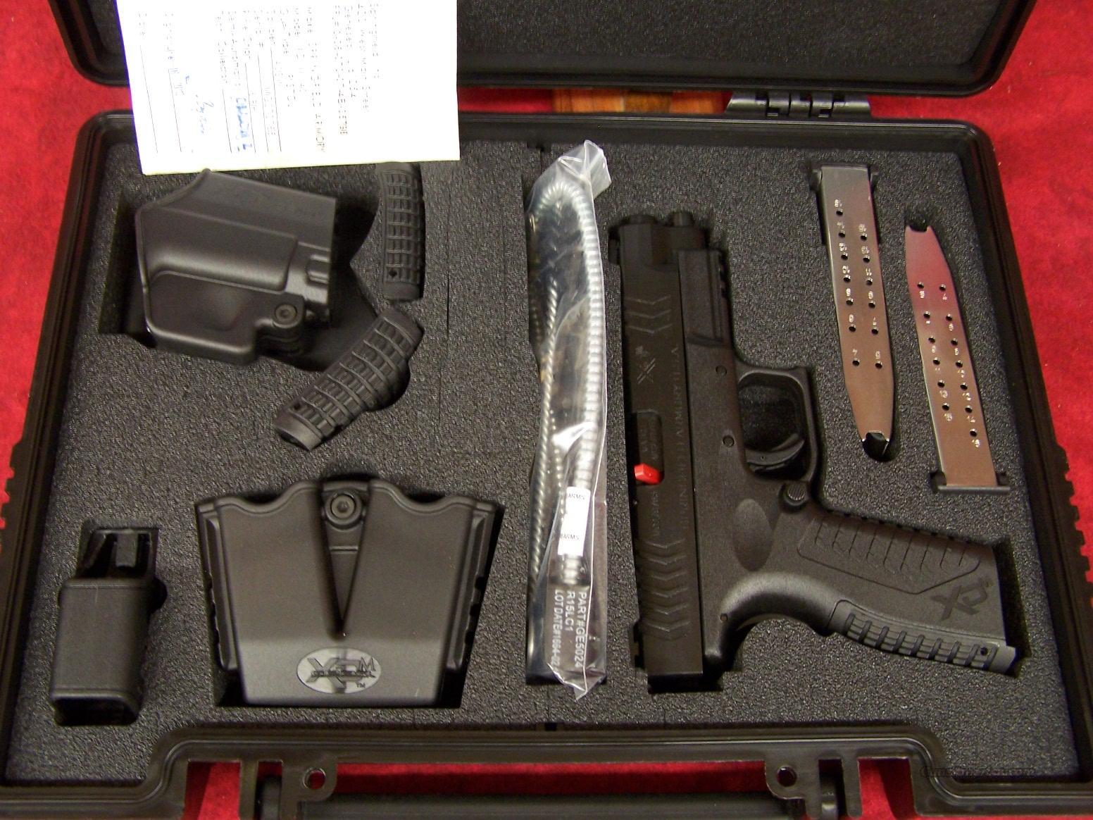 Springfield Armory XDm 40 S&W 4.5" ... for sale at Gunsamerica.com ...