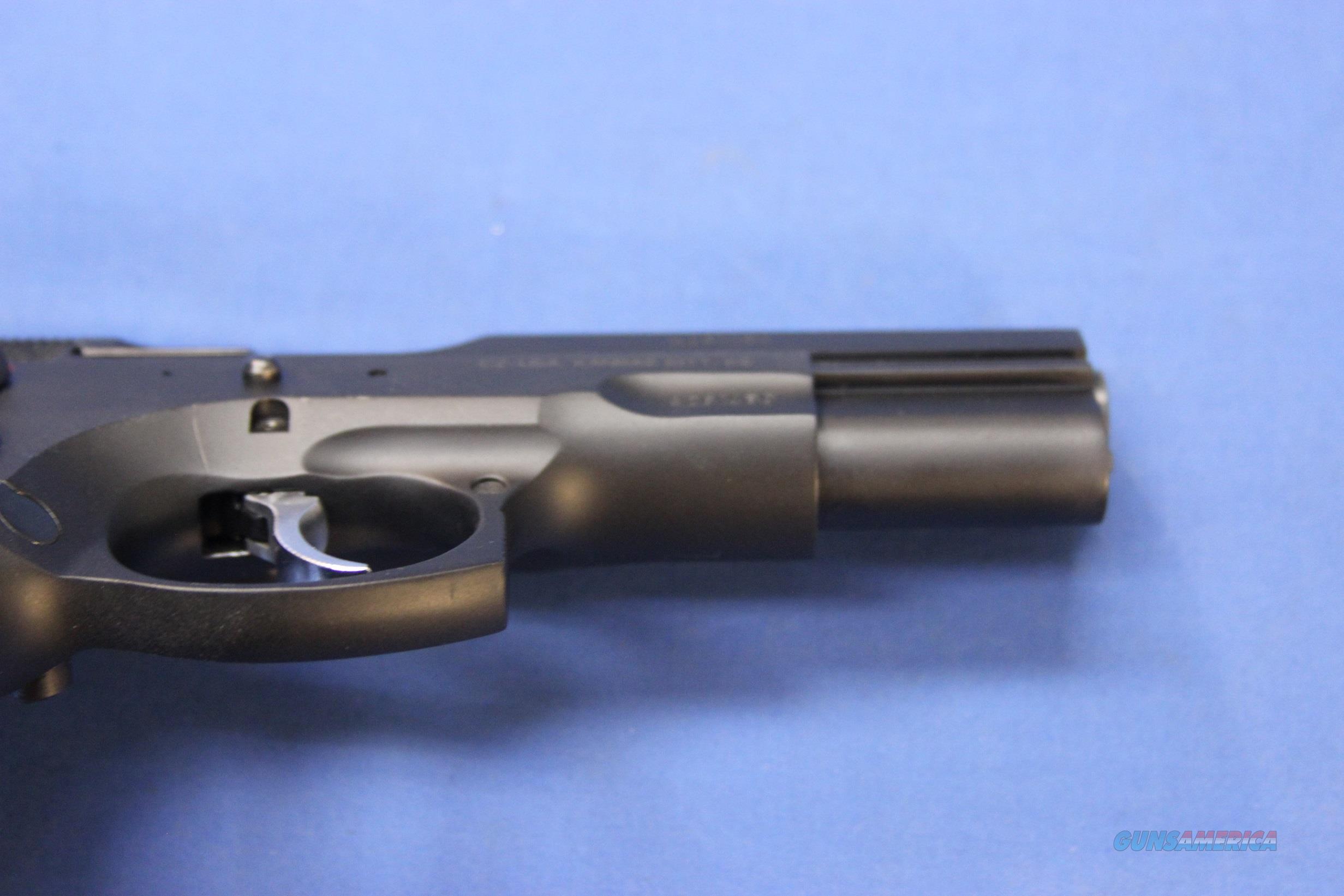 CZ 75B .40 S&W w/BOX & 2 MAGS CZ 75... for sale at Gunsamerica.com ...