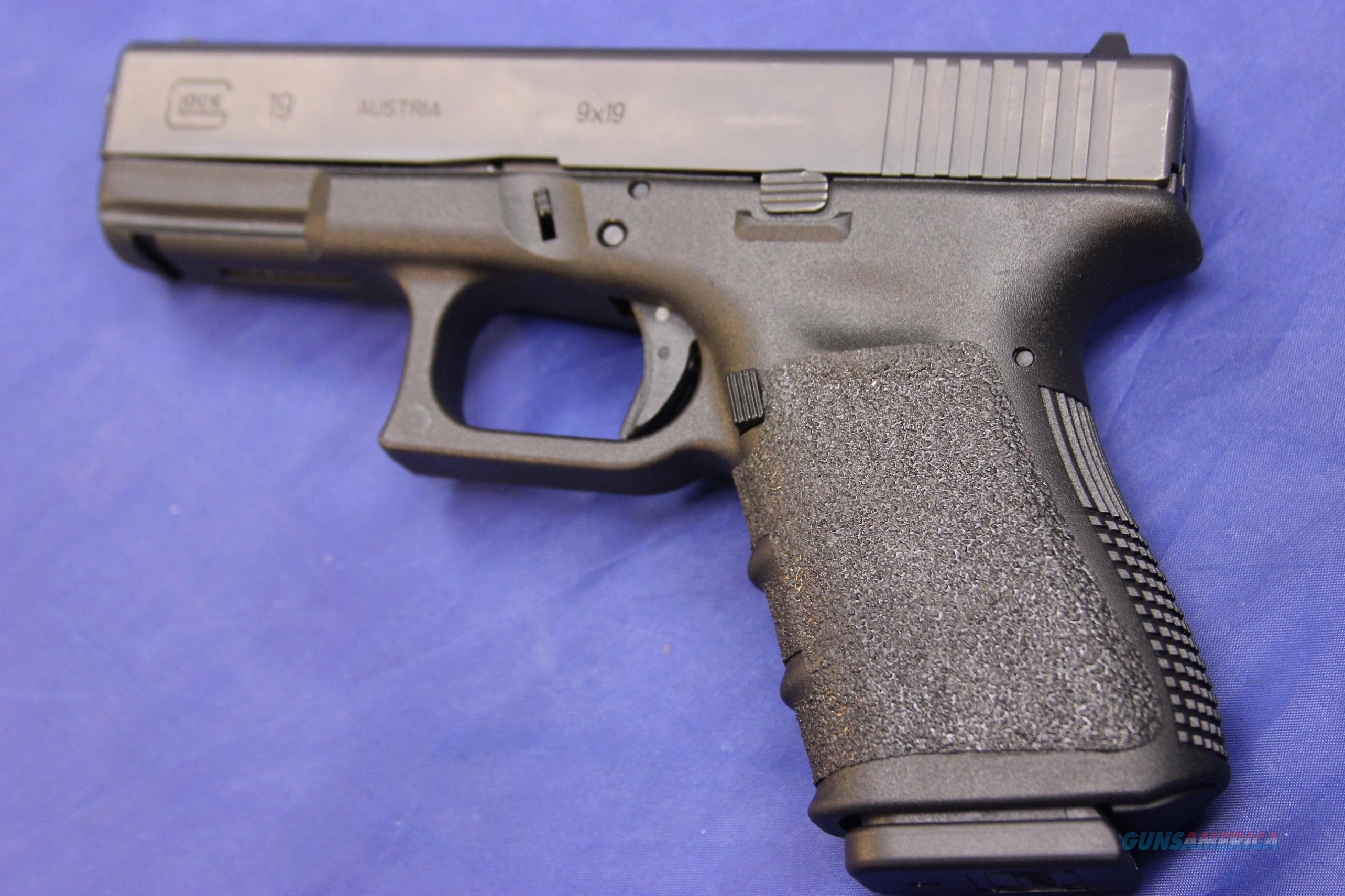 GLOCK 19 9mm - 15 ROUNDS for sale at Gunsamerica.com: 957194349