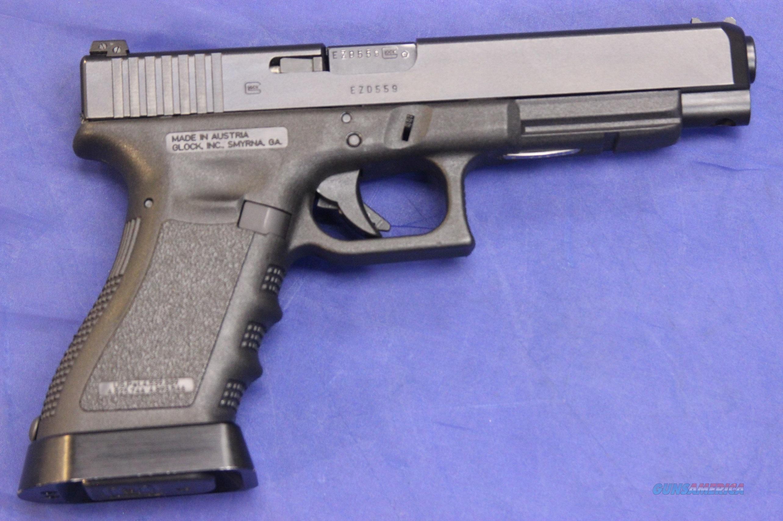 Glock 40 With Extended Clip