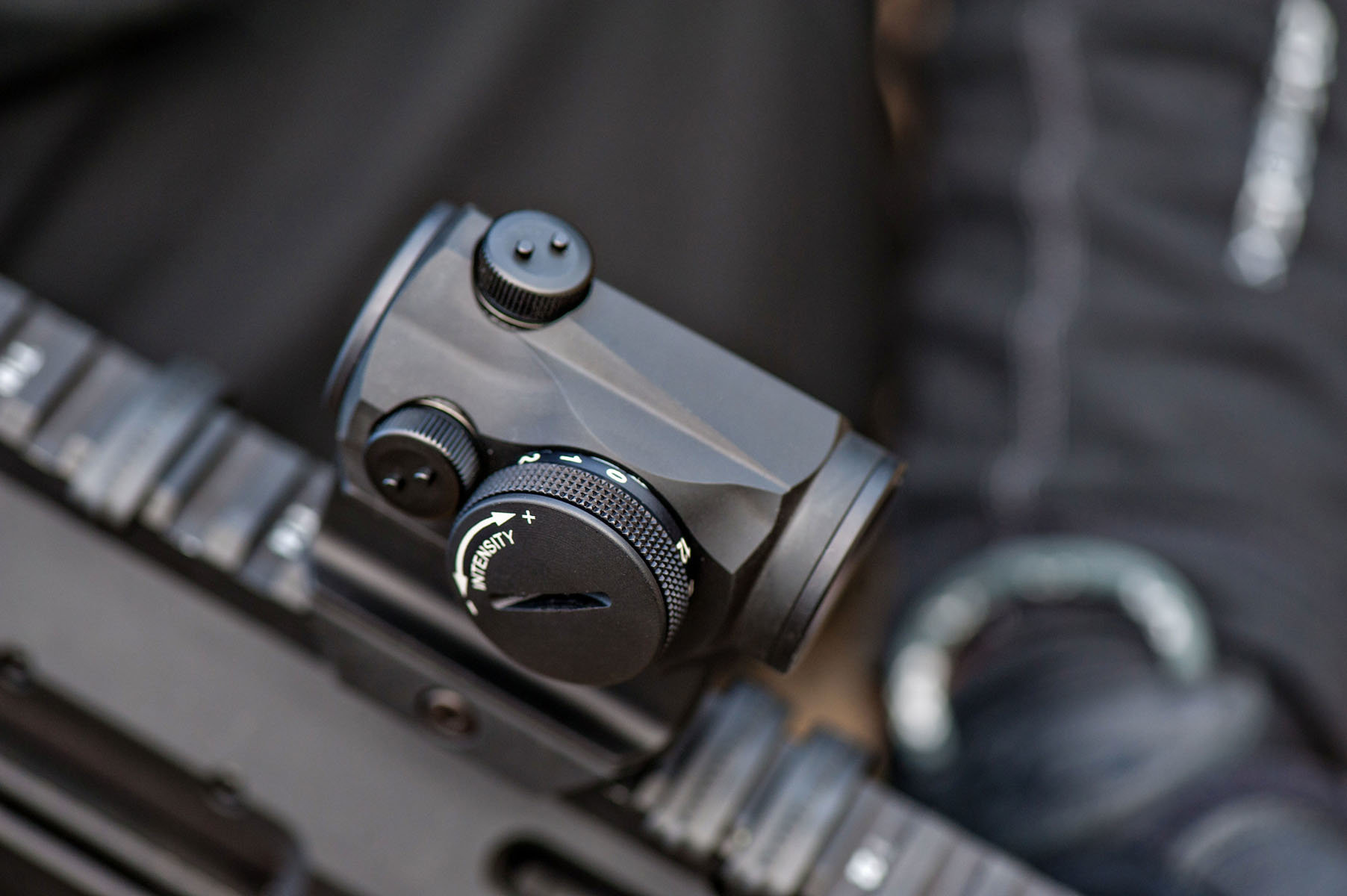 Aimpoint Micro H-1 Review