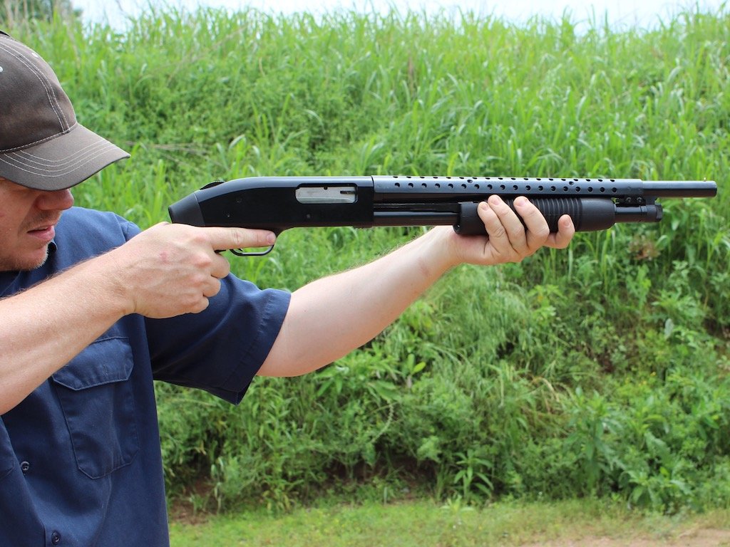 TM Breacher on HPA with a customized PCU 870 tracer unit : r/airsoft