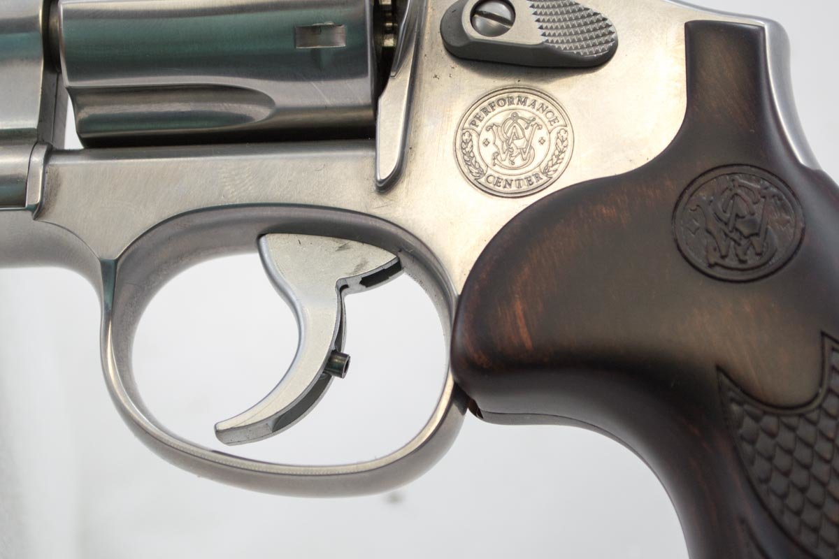 A Long Range Revolver? Smith & Wesson 647 Varminter