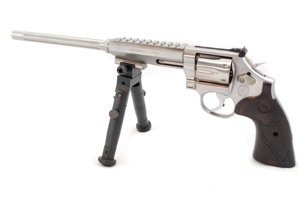 A Long Range Revolver? Smith & Wesson 647 Varminter