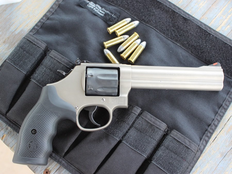 Shoot-out: Colt Python vs. Smith & Wesson 686
