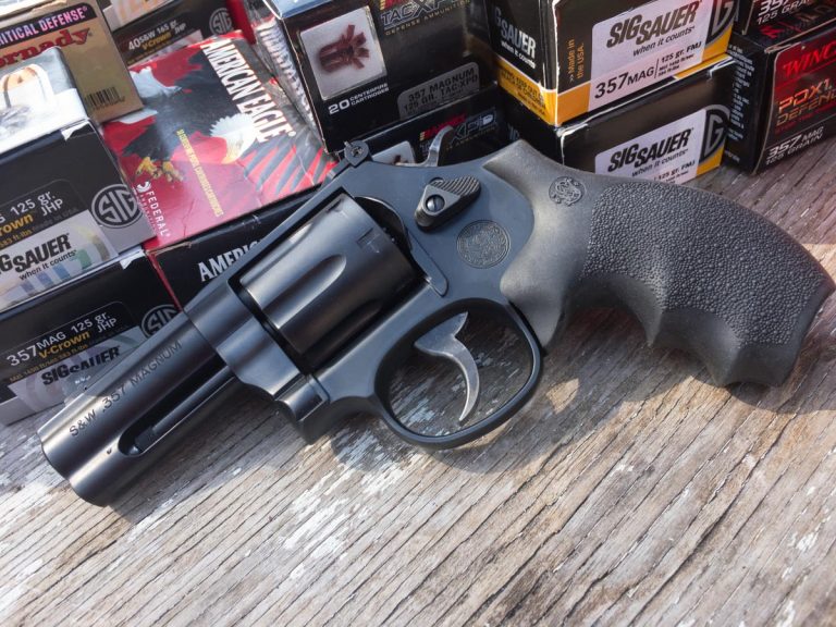 A Recoilless Snubbie .357? The 7-Shot Smith & Wesson Performance Center ...