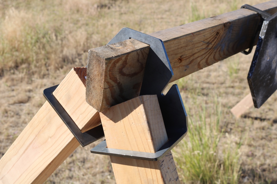 Check Out MGM's Portable 'Plate Rack in a Bucket'