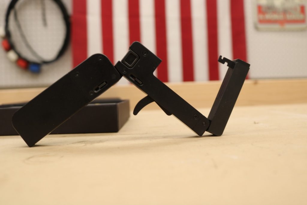 TrailBlazer's LifeCard .22 LR: A Folding Credit Card-Sized Pistol ...
