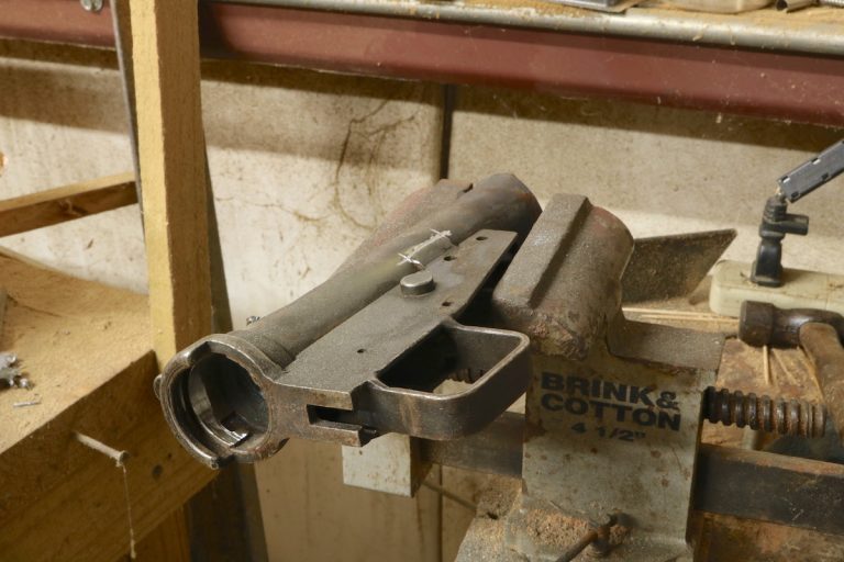 DIY MK IIS Sten Gun: The Ultimate Vintage World War II Homebuilt