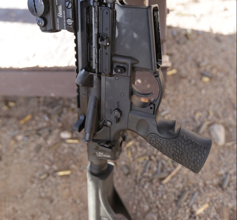 Update: Daniel Defense VP7 with SB Tactical Folding Brace — SHOT Show 2018