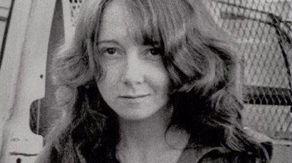 Squeaky Fromme and Her 1911 Pistol: A Whole Lot of Crazy in One Tiny ...