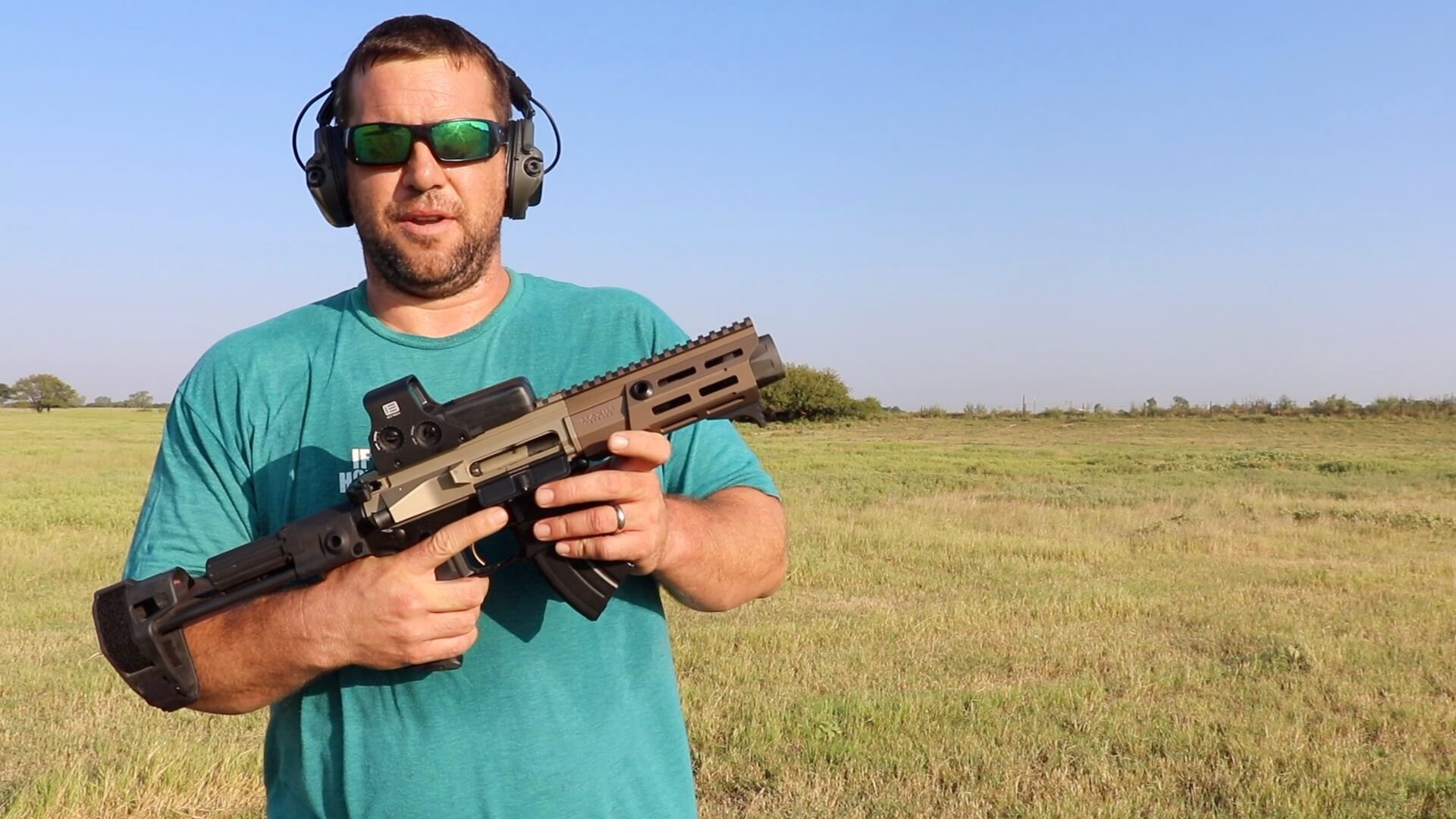 Clay Takes on the EOTECH 512