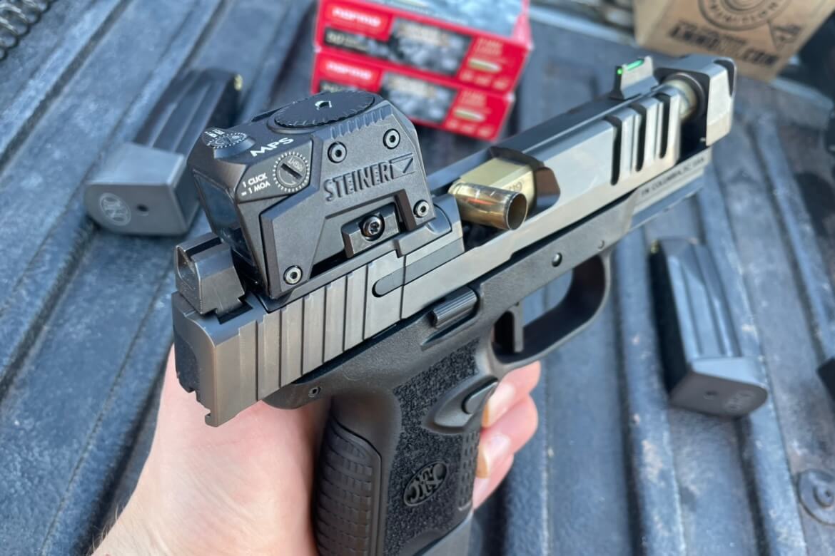Steiner MPS: Enclosed-Emitter Micro Pistol Sight Review