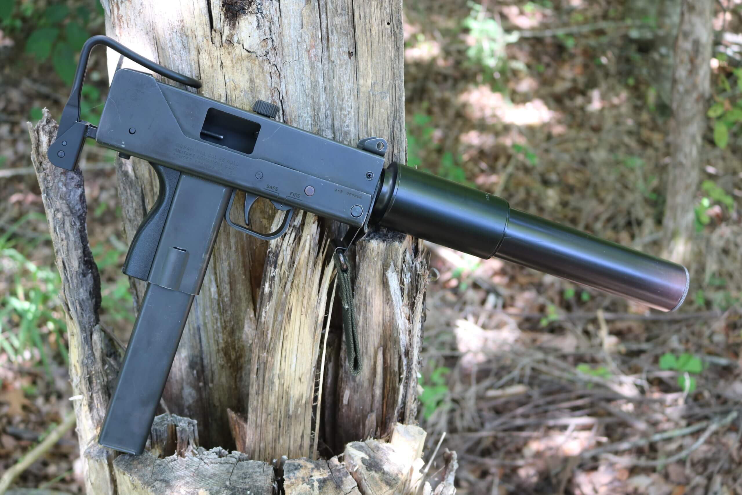 Dr Dabbs: MAC-10 At Work And Play In the Demise of Barry Seal