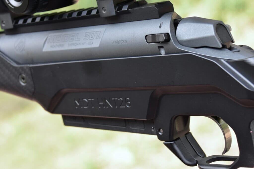 Weatherby Model 307 Alpine MDT Carbon: A Lightweight Wonder