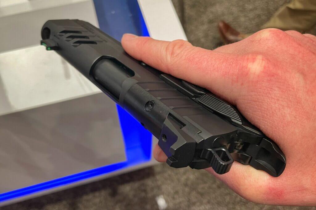 MAC 9 DS Comp: A New Entry Level 2011