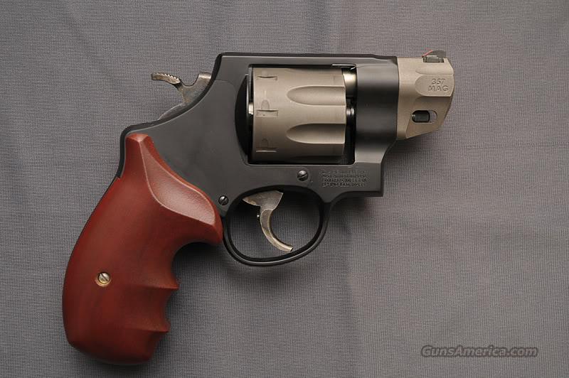 Smith Wesson Model 327PC Scandium 8-Shot 357 Ma... for sale